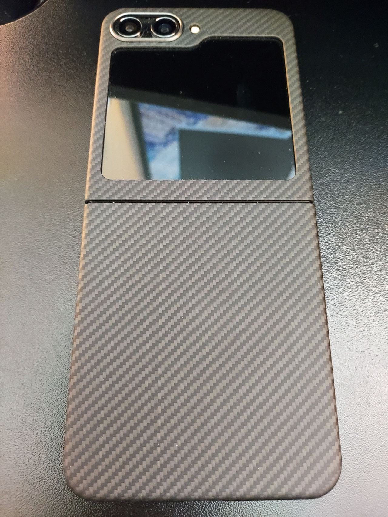 Benks new Z Flip5 case: sleek and grippable – NevilleHobson .com